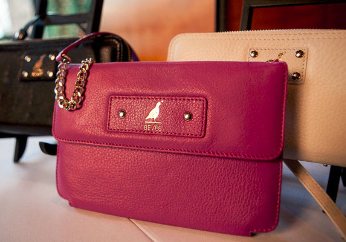 BEVEE Trifold Clutch - SkinnyPurse